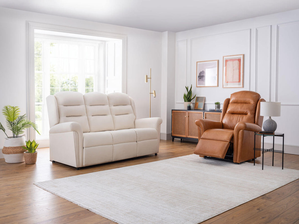 Chatsworth Rise and Recline Chair | Muick Sandy